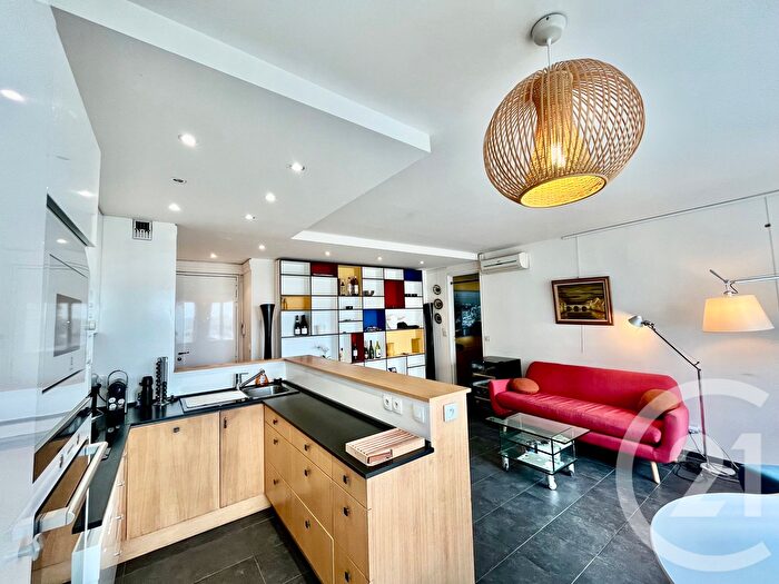 Appartement à vendre - Paris e , Montparnasse, Raspail - 3 pièces - 2 chambres