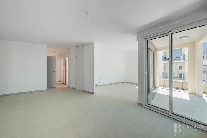 Appartement à louer - Bordeaux, Gare Saint-Jean - 4 pièces - 3 chambres