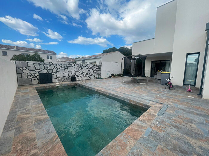 Maisons à vendre et appartements à louer - 1