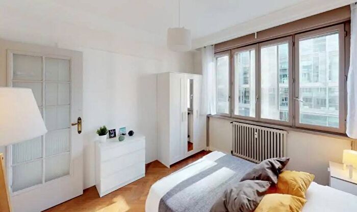 Appartement à louer - Préfecture Liberté, Lyon ème arrondissement - 5 pièces - 3 chambres