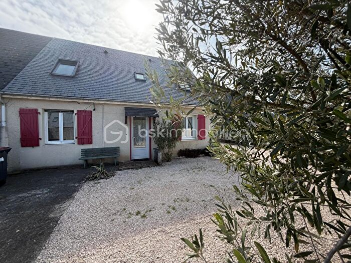 Maison à vendre - Soues - 9 pièces - 4 chambres