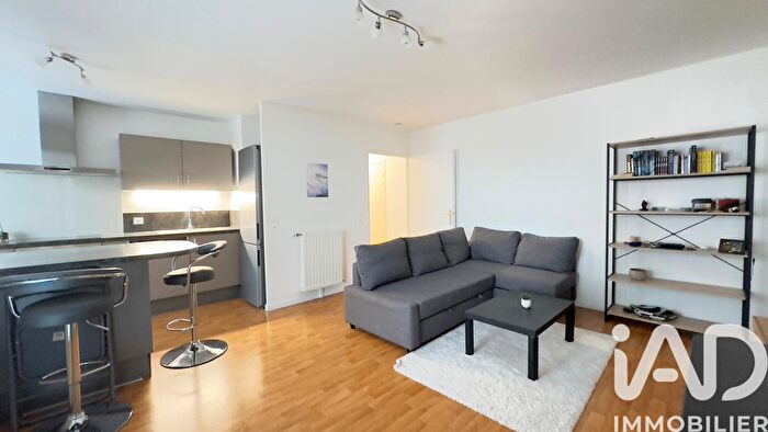 Appartement à vendre - Trappes, Merisier, Aérostat - 3 pièces - 2 chambres