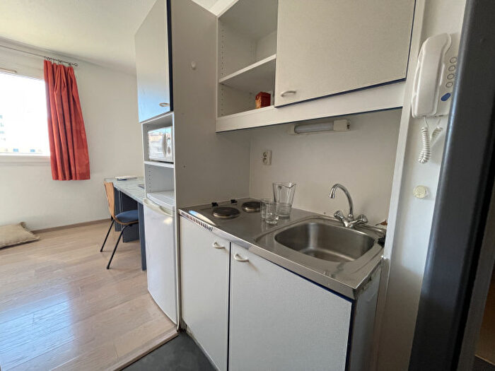 Appartement à louer - Nîmes, collines - 1 pièce