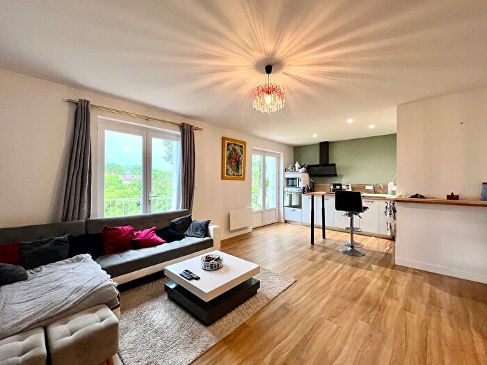 Appartement à louer - Aire-sur-lAdour - 4 pièces - 3 chambres