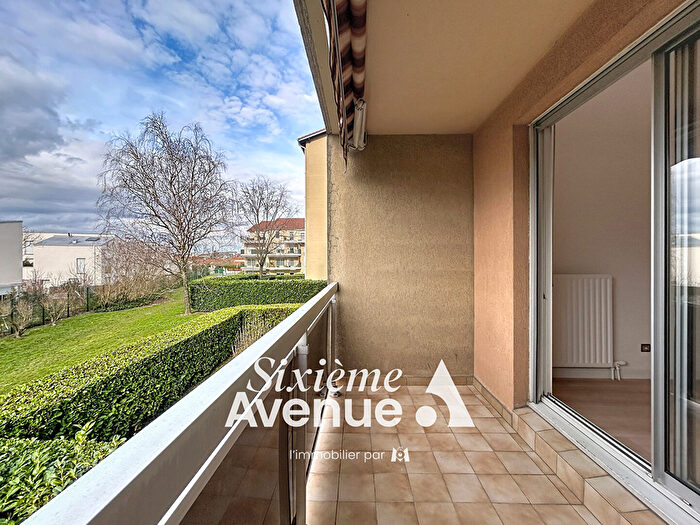 Appartement à louer - Décines-Charpieu, Bonneveau - 4 pièces - 3 chambres