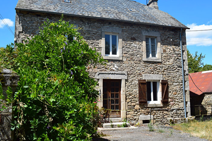 Maison à vendre - Champagnac-la-Prune - 6 pièces - 4 chambres