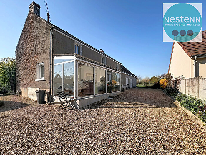 Maison à vendre - Saint-Ay - 7 pièces - 5 chambres