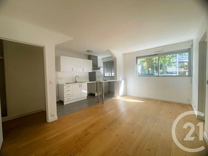 Appartement 2 pièces à vendre - Courbevoie, Gambetta, La Défense