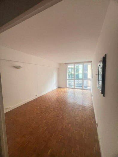 Pasteur Montparnasse, Paris 15ème arrondissement : Appartement 4 pièces à louer