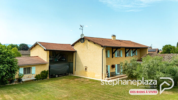 Maison 8 pièces à vendre à Genouilleux