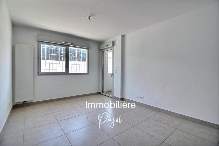 Appartement à louer - Marseille e , Vielle Chapelle - 2 pièces - 1 chambre