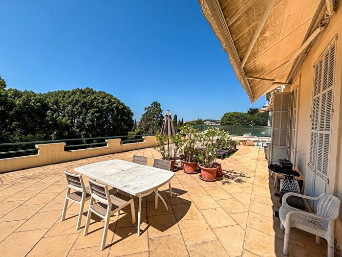 Appartement à vendre - Cannes, Prado, République - 5 pièces - 4 chambres