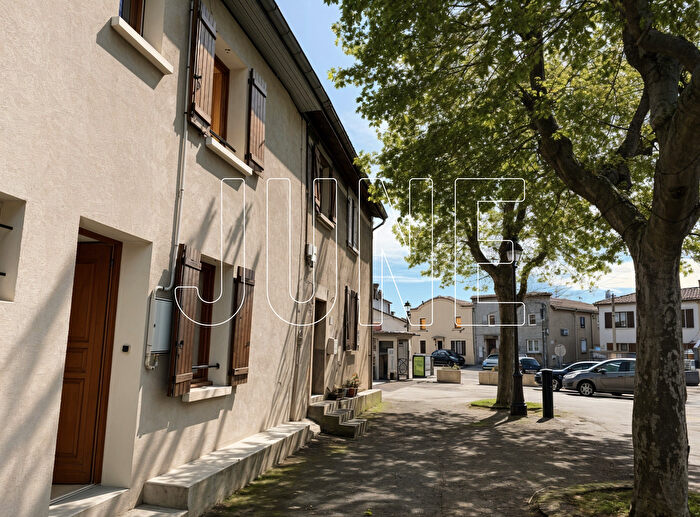 Appartement à vendre - Ternay - 4 pièces - 3 chambres