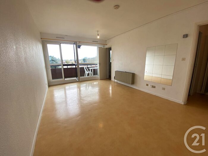 Appartement à louer - Saint-Pierre-du-Mont - 1 pièce