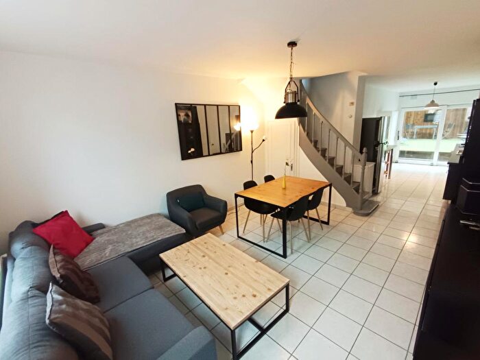 Maison à louer - Amiens, Saint-Maurice - 4 pièces - 3 chambres