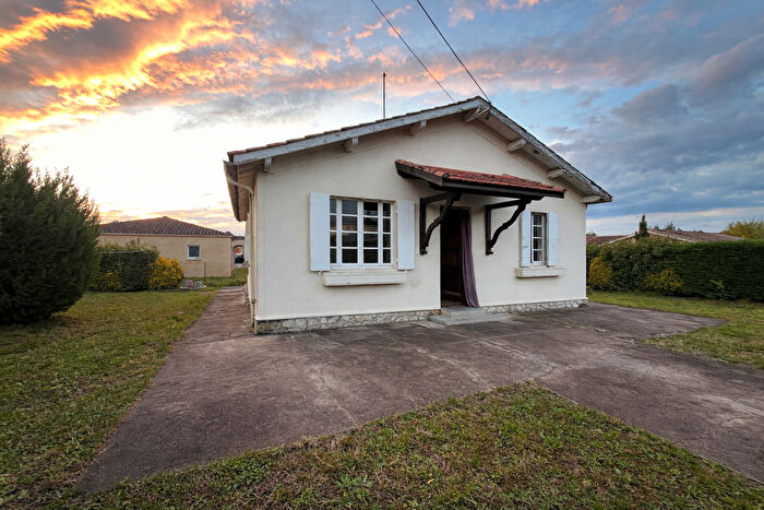 Maison à vendre - Sainte-Livrade-sur-Lot - 5 pièces - 3 chambres