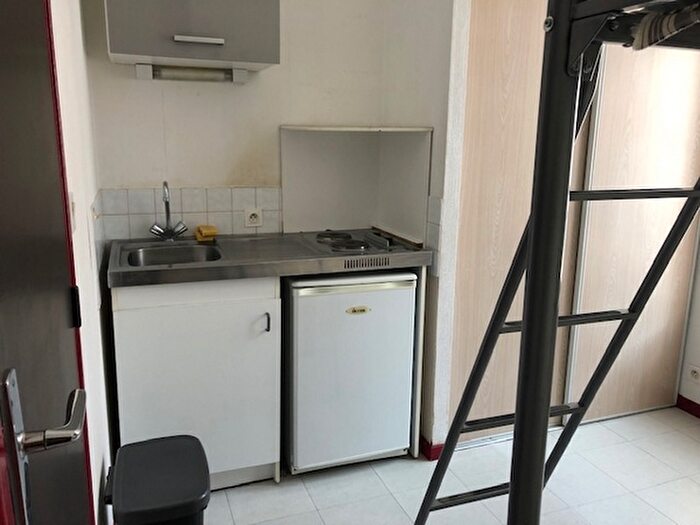 Clermont-Ferrand, Delille, Cathédrale, La Gare : Appartement 1 pièce à louer