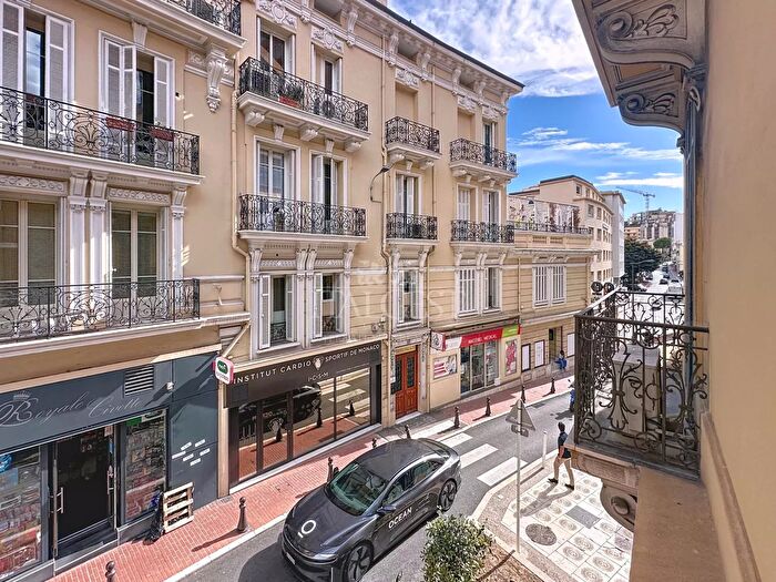 Appartement à vendre - Beausoleil - 4 pièces - 1 chambre