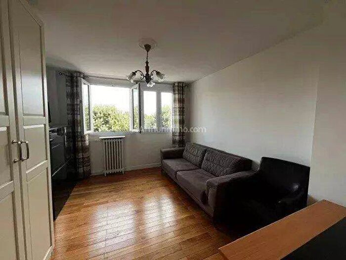 Appartement 2 pièces à louer à Peri, Joinville-le-Pont