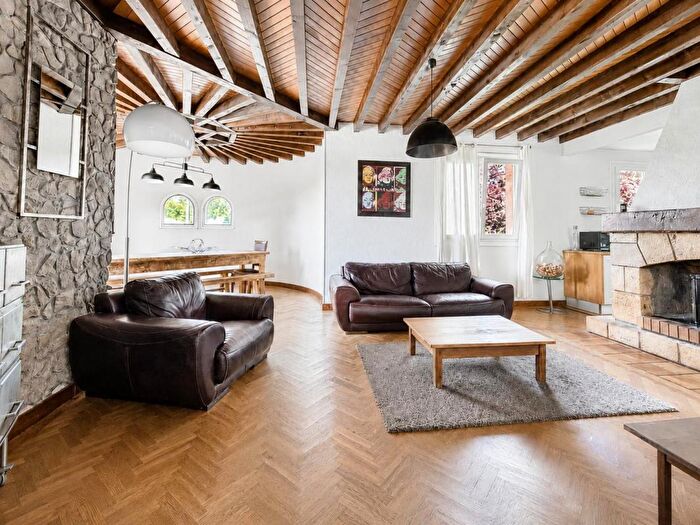 Maison 8 pièces à Billom, à vendre