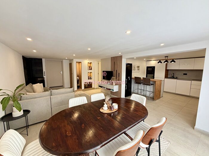 Maison 8 pièces à vendre à Amilly