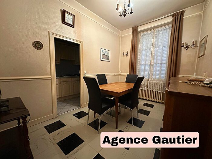 Maison à vendre - Provins, ZUP - 5 pièces - 3 chambres