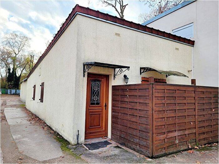 Appartement à louer - Nord, Saint-Germain-lès-Arpajon - 2 pièces - 1 chambre