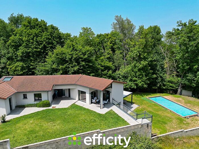 Maison à vendre - Civrieux-dAzergues - 7 pièces - 4 chambres