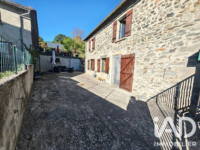 Maison 5 pièces à vendre à Orcival