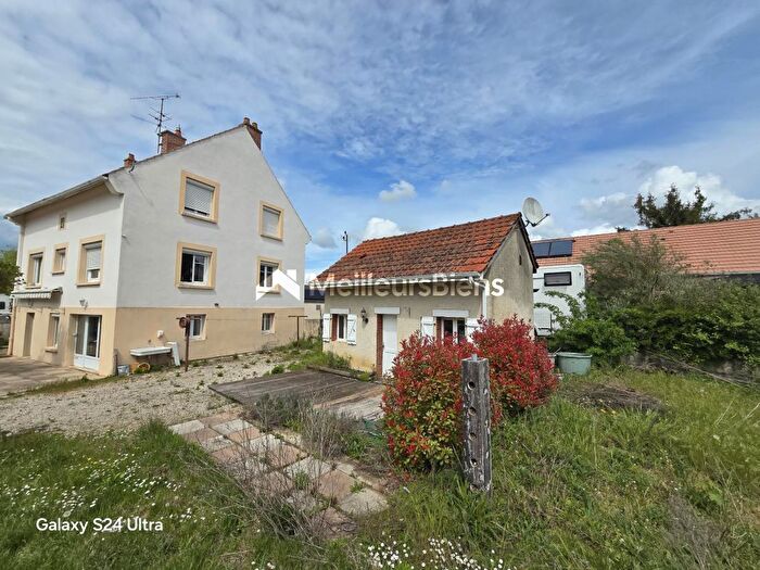 Maison à vendre - Varanges - 5 pièces - 3 chambres