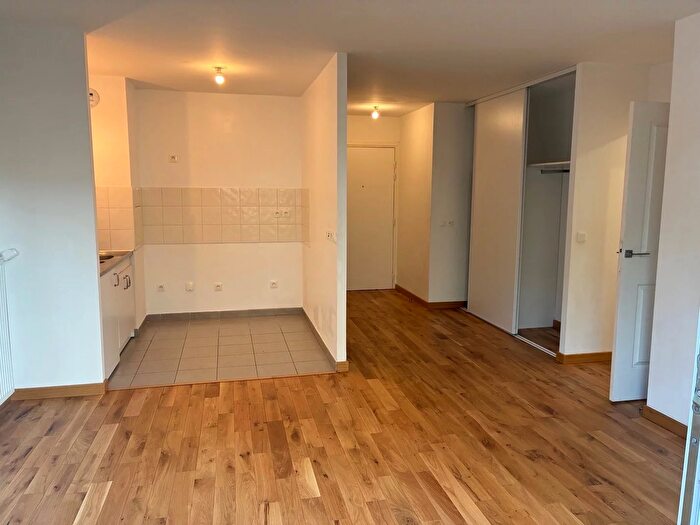 Guyancourt, Le Pont du Routoir : Appartement 2 pièces à vendre