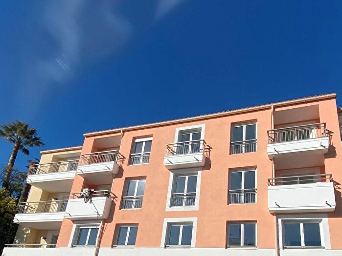 Appartement 2 pièces à Châteauneuf-Grasse, à louer
