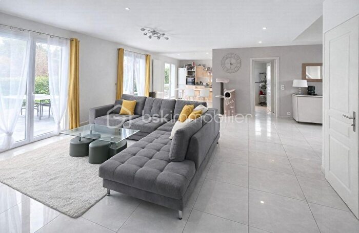 Maison à vendre - Pontault-Combault, Centre commercial - 6 pièces - 5 chambres