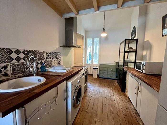 Appartement à louer - Grand Parc, Bordeaux - 2 pièces - 1 chambre
