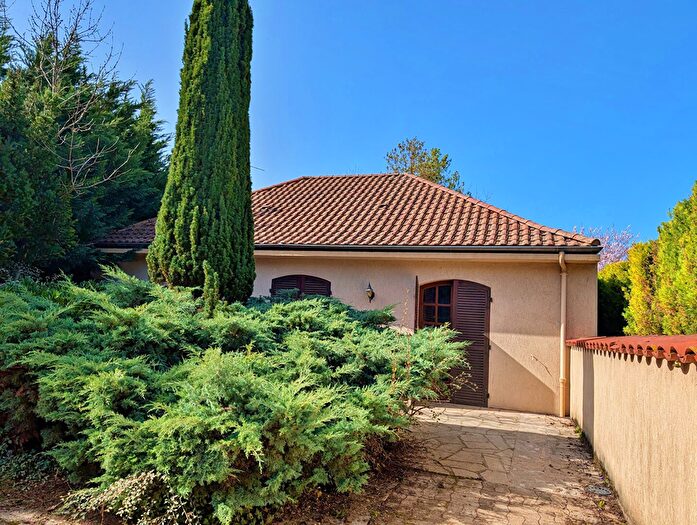 Maison à vendre - Vic-le-Comte - 3 pièces - 2 chambres