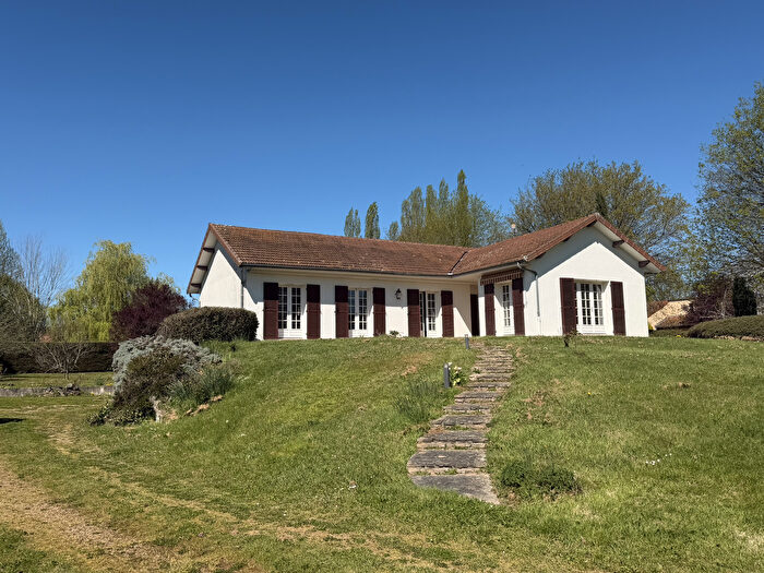 Maison à vendre - Courpière - 6 pièces - 4 chambres