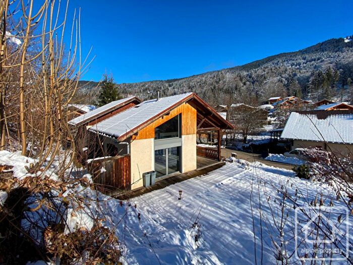 Maison à vendre - Arâches-la-Frasse - 5 pièces - 3 chambres