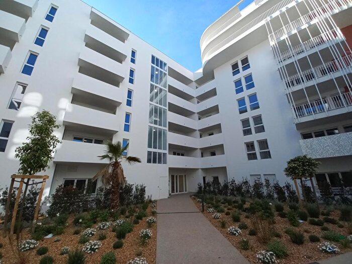 Appartement 3 pièces à Nice, Acropolis, République, à louer