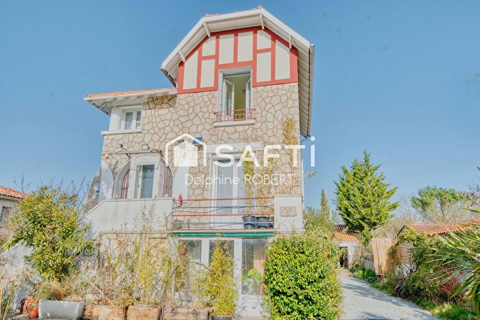 Maison à vendre - Saujon - 6 pièces - 3 chambres