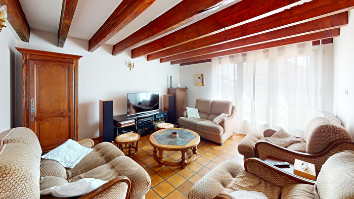 Maison 6 pièces à Brézé, à vendre