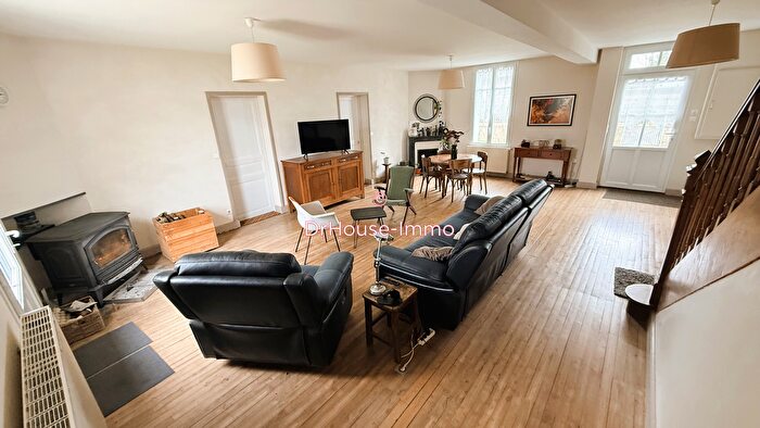 Maison 7 pièces à vendre - La Crèche