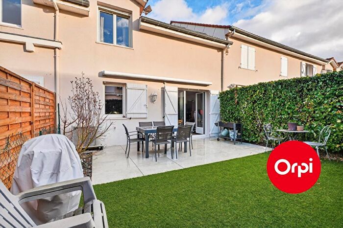 Maison à vendre - Saint-Priest, Revaison - 4 pièces - 3 chambres