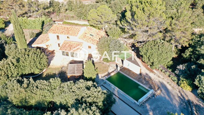 Maison à vendre - Venelles - 8 pièces - 5 chambres