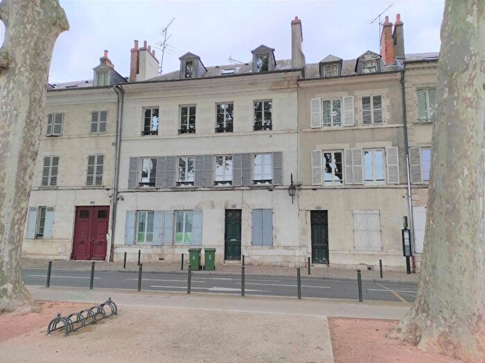 Appartement à louer - Bourgogne-Châtelet, Orléans - 1 pièce