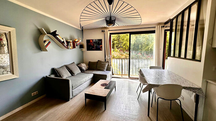 Appartement à vendre - Sèvres, Beau-Site, Binelles, Renan, Chataîgneraie - 3 pièces - 2 chambres