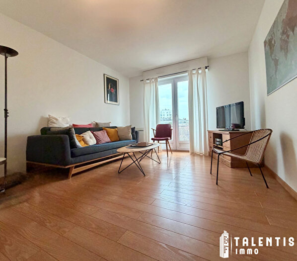 Nantes, Saint-Clément, Jardin des plantes, Caserne Lamoricière : Appartement 5 pièces à vendre