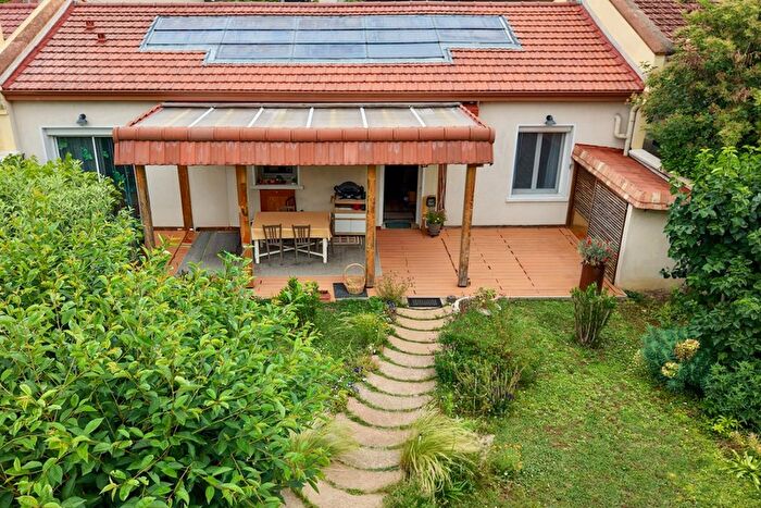 Maison 5 pièces à Vénissieux, Centre-ville, à vendre