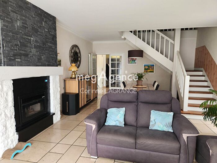 Maison à vendre - Razac-sur-lIsle - 8 pièces - 6 chambres