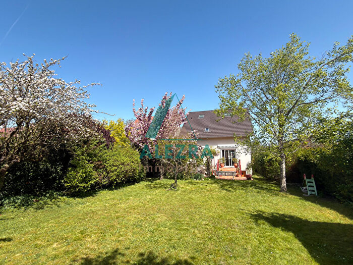Le Mesnil-le-Roi - Maison 7 pièces à vendre