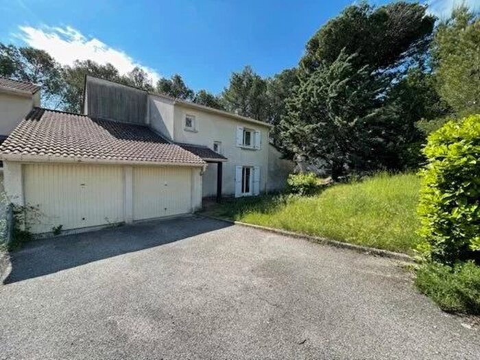 Maison à louer - Le Teil - 5 pièces - 3 chambres